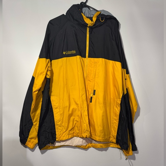 Columbia | Jackets & Coats | Columbia Twotone Black And Yellow Jacket ...